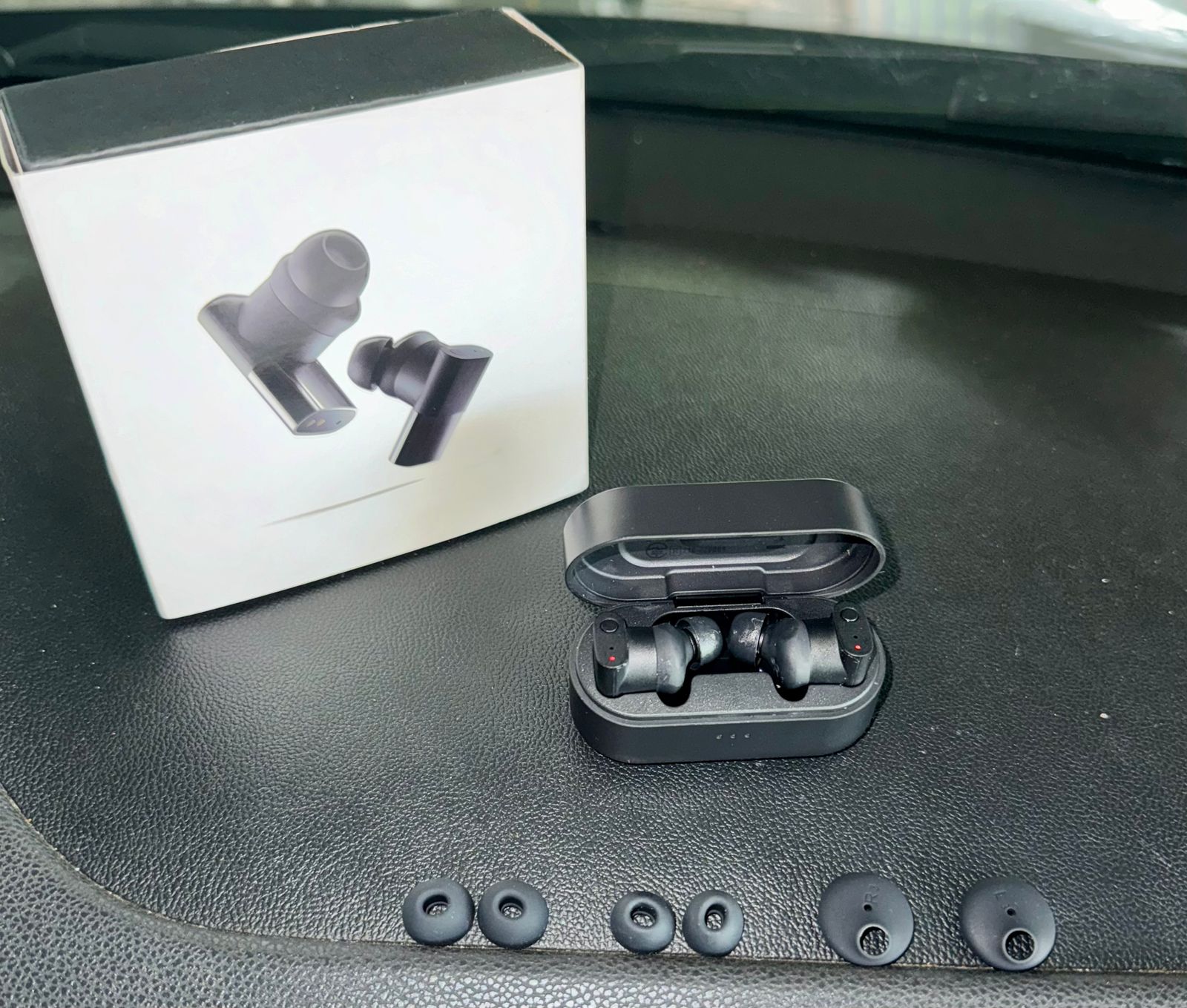 Between 3ANC Wireless Earbuds