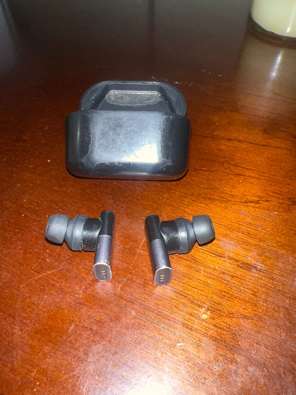 Between Pro Wireless Earbuds by Status Audio