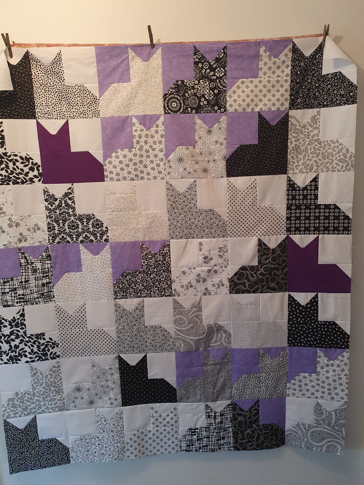 Digital Download - Pins & Paws Quilt Pattern by Missouri Star