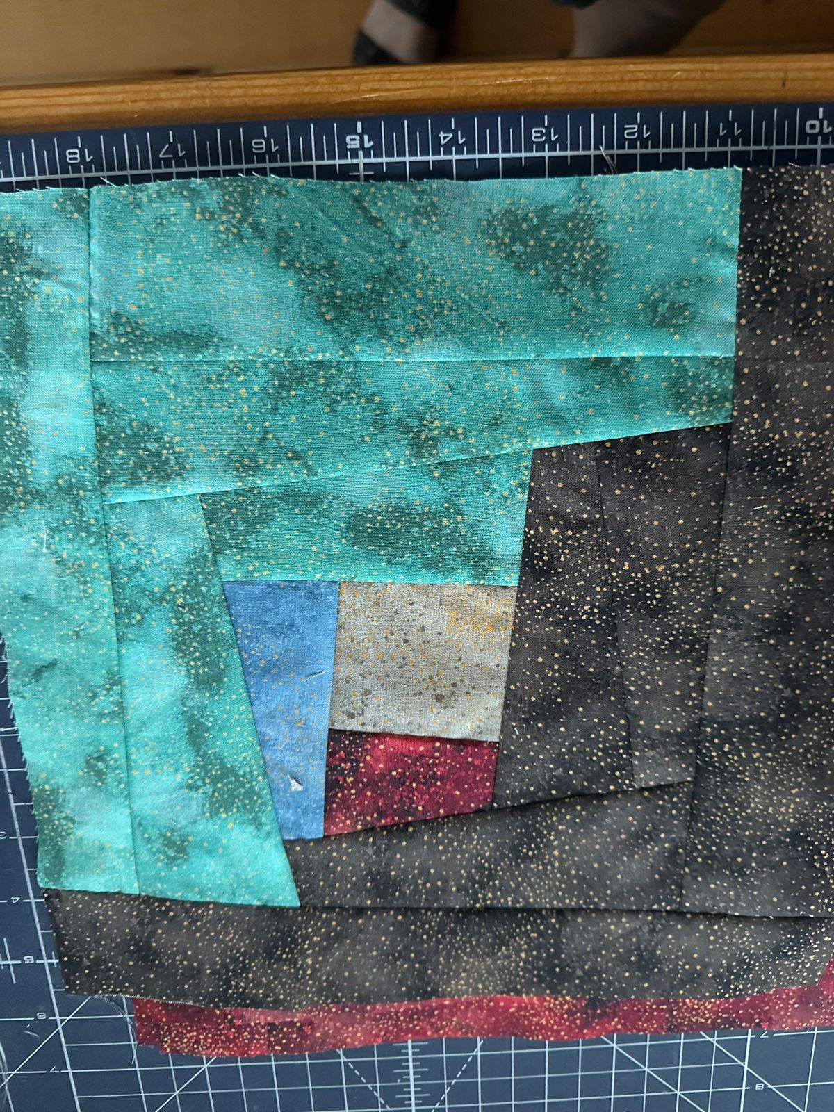 Creative Grids 10" Wonky Log Cabin Trim Tool