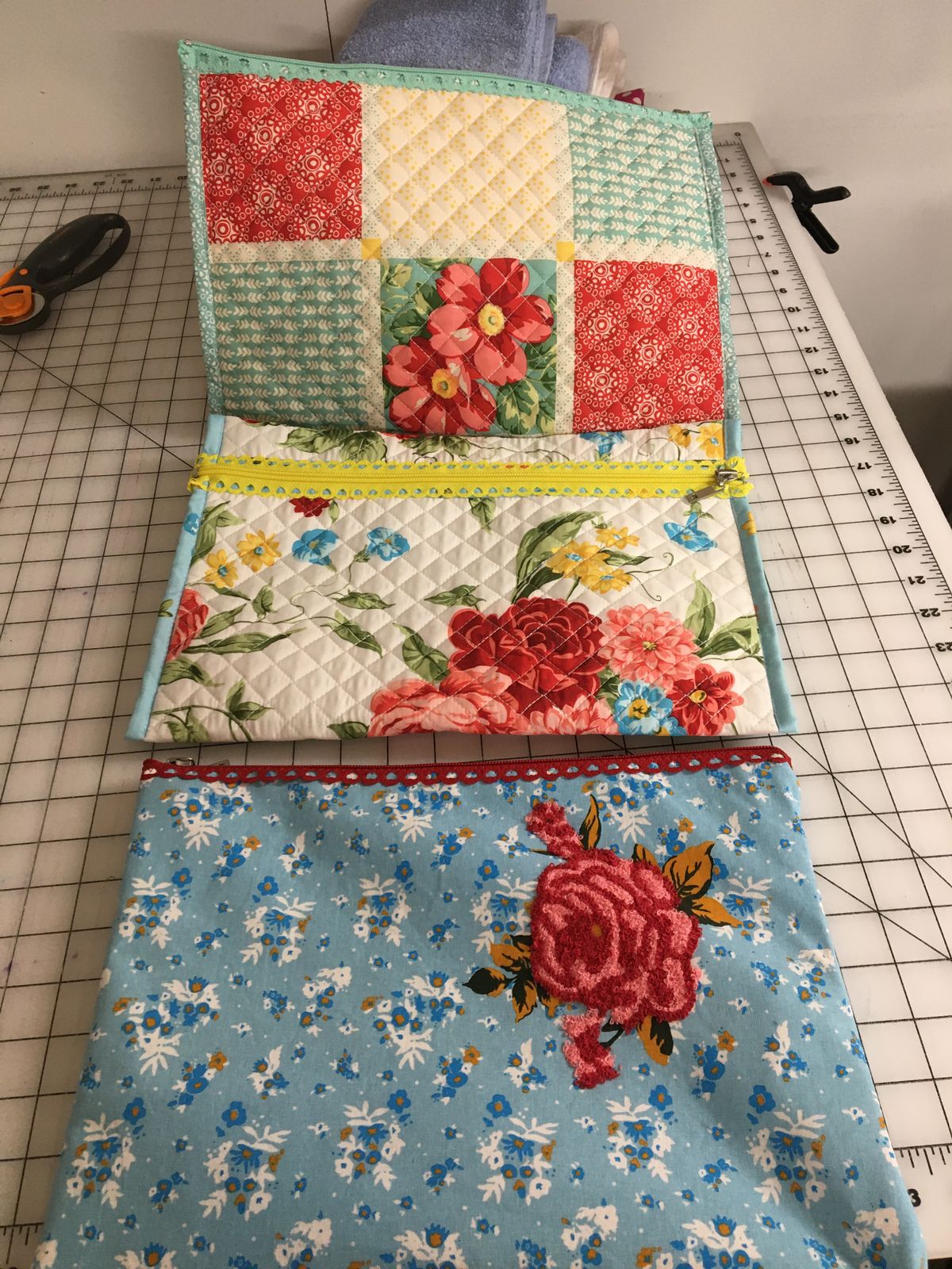 Missouri Star Fancy Zips - Twelve 14" Multicolor Zipper Pack