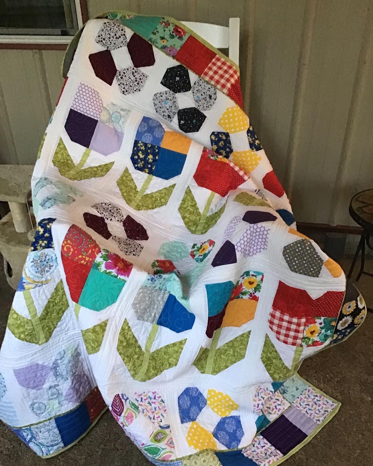 Digital Download - Totally Tulips Quilt Pattern by Missouri Star