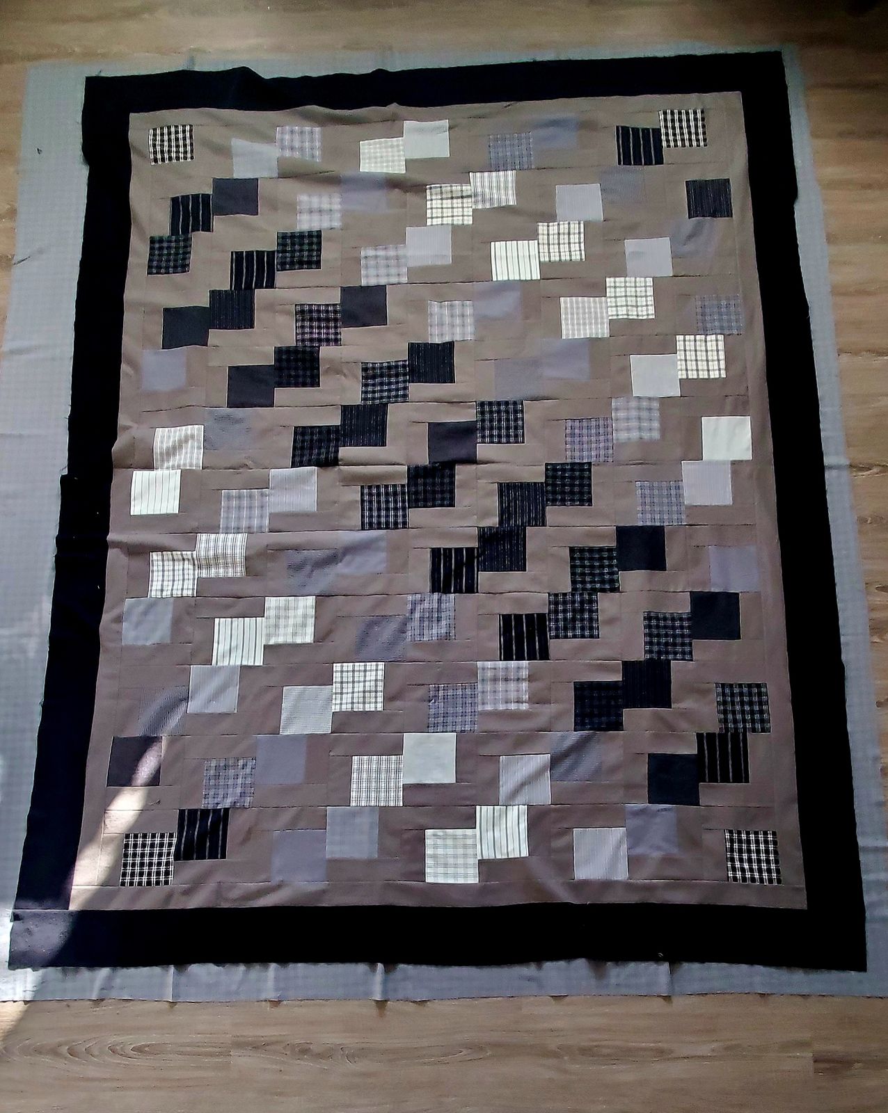 Digital Download - Falling Charms Quilt Pattern by Missouri Star