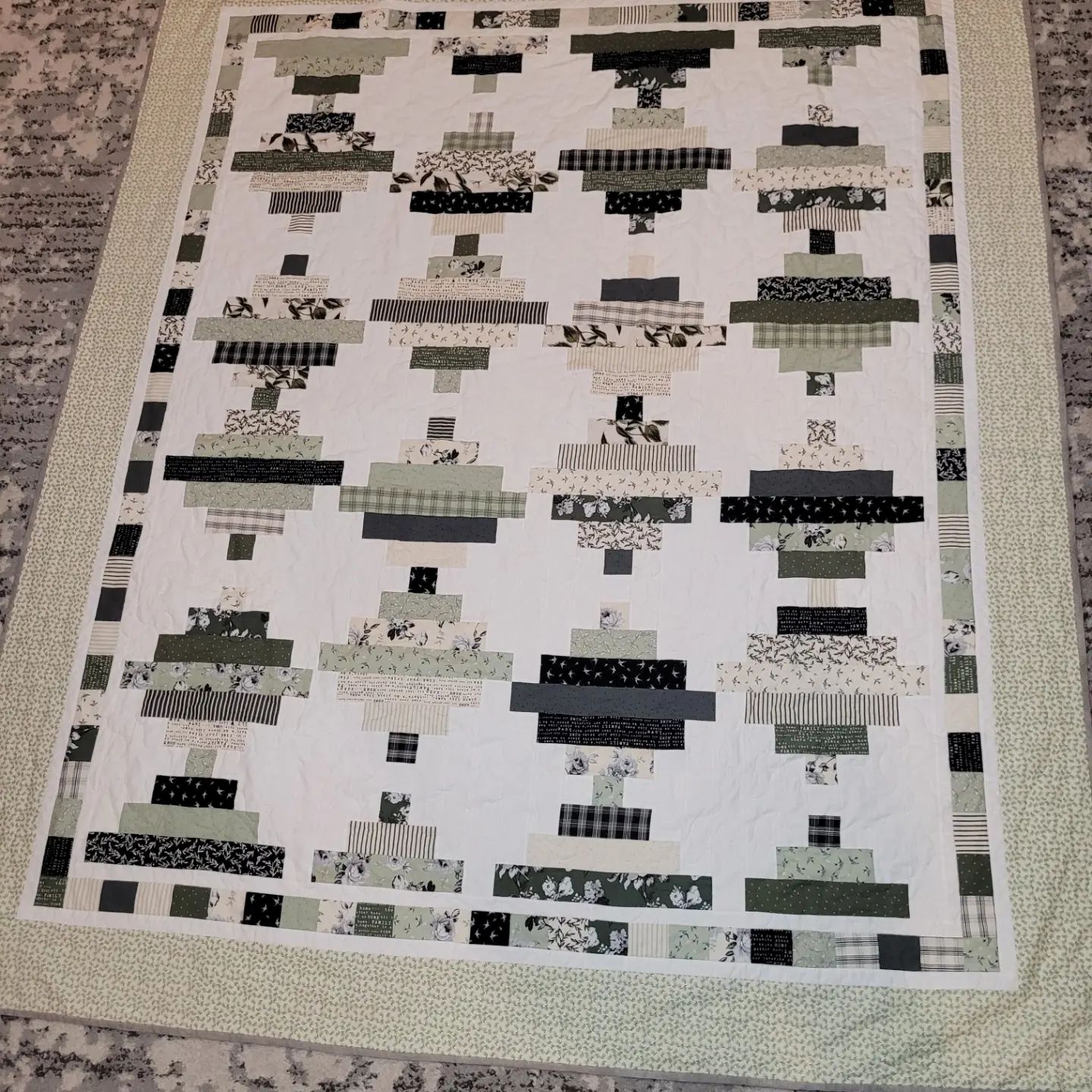 Courthouse Steps Quilt Pattern by Missouri Star