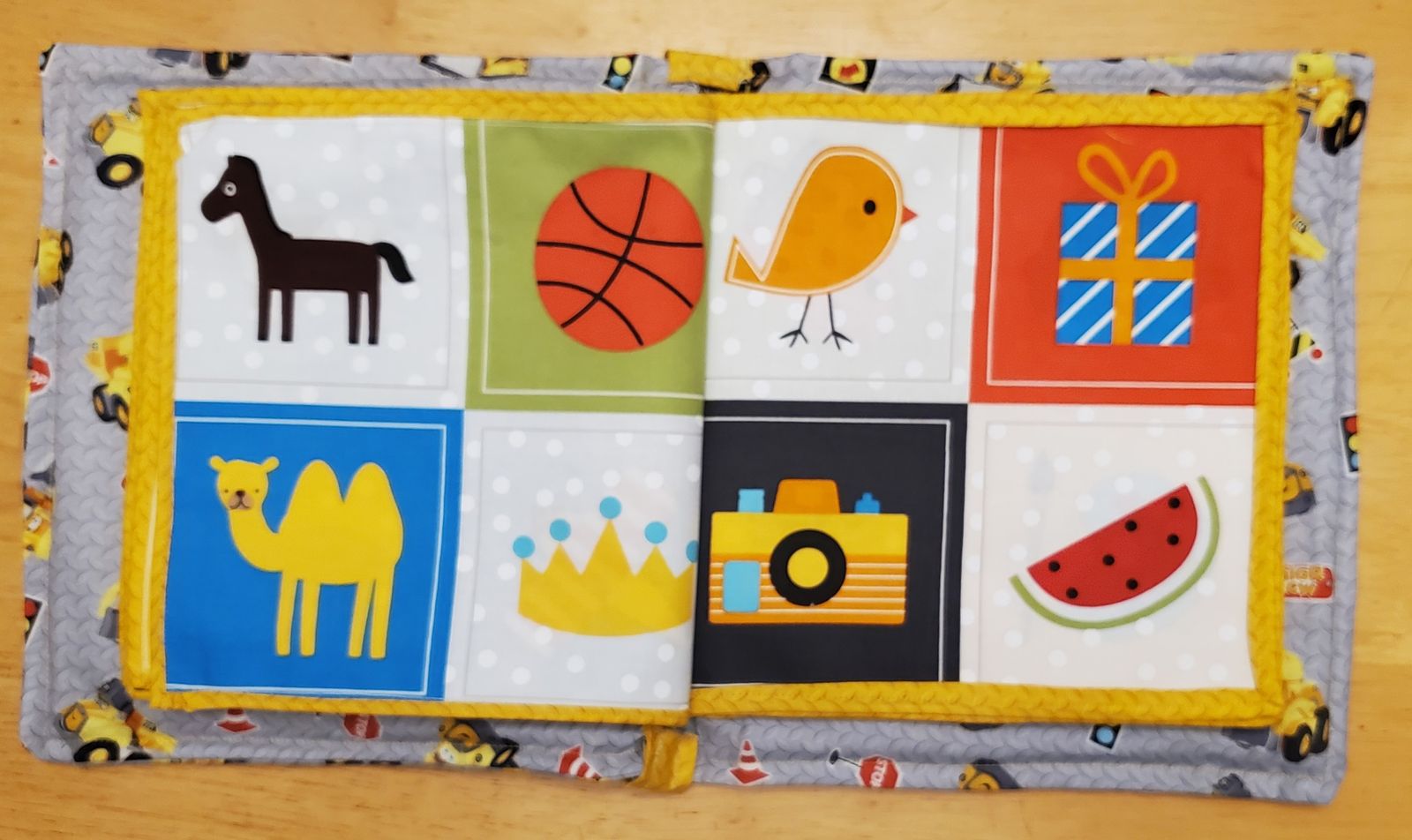 I Spy - Bermuda Panel