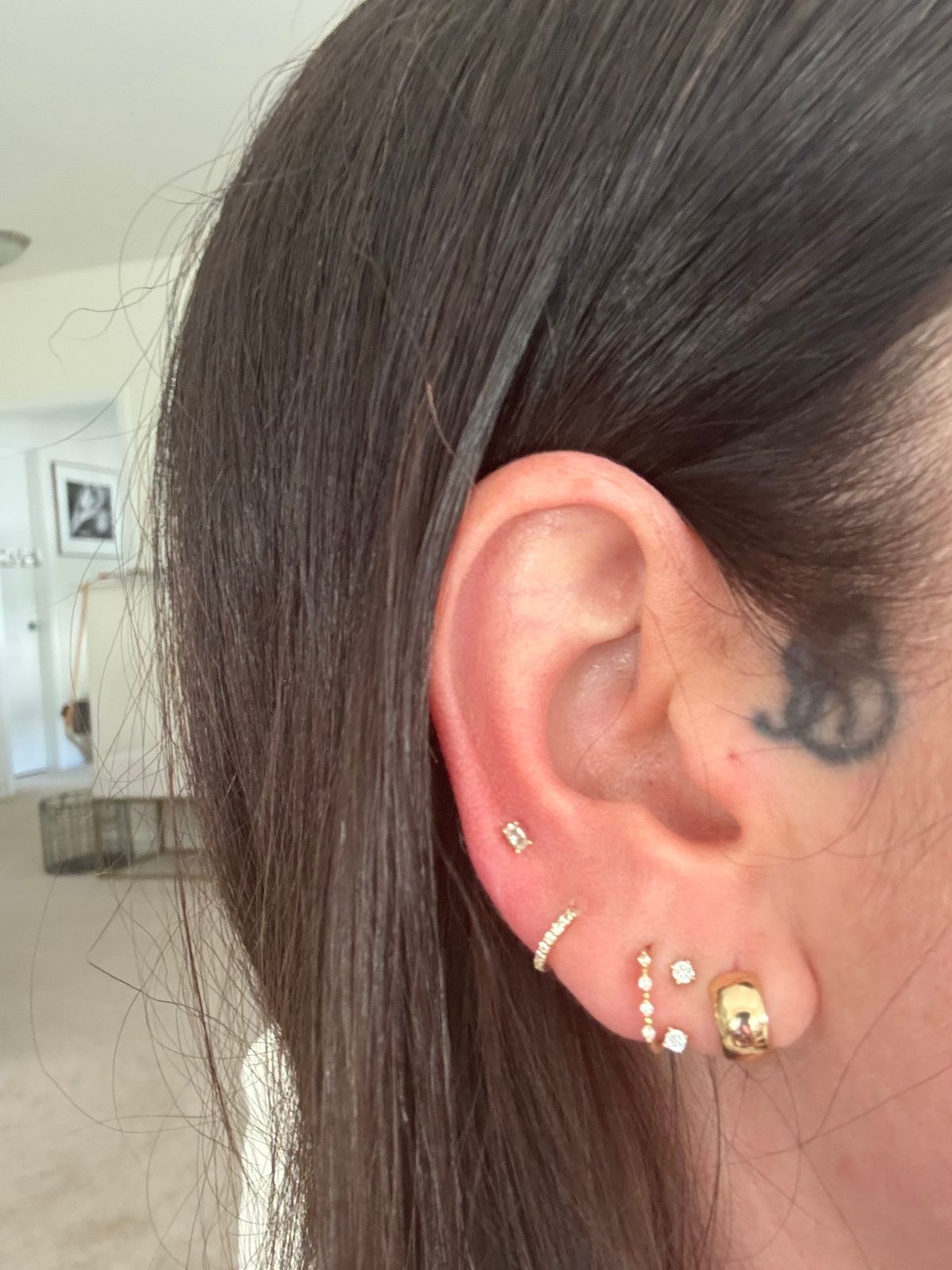 Gold Paris Medium Piercing Hoop | Fine Piercings | Adornmonde