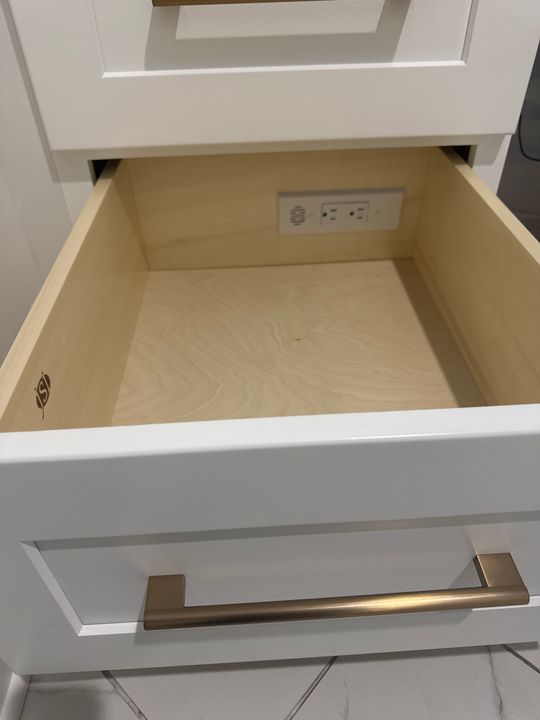 Fastest Charging Outlets – Docking Drawer