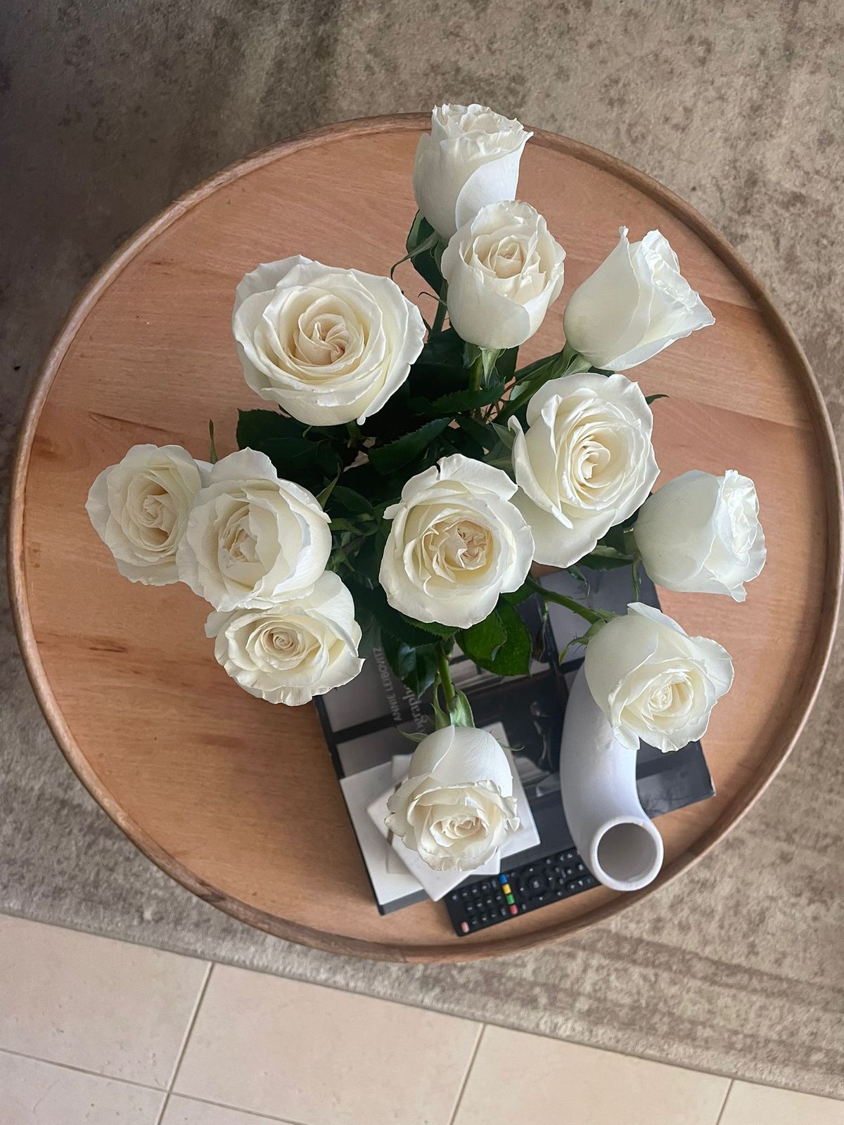 Medium Stemmed White Cream Roses – Mr Roses