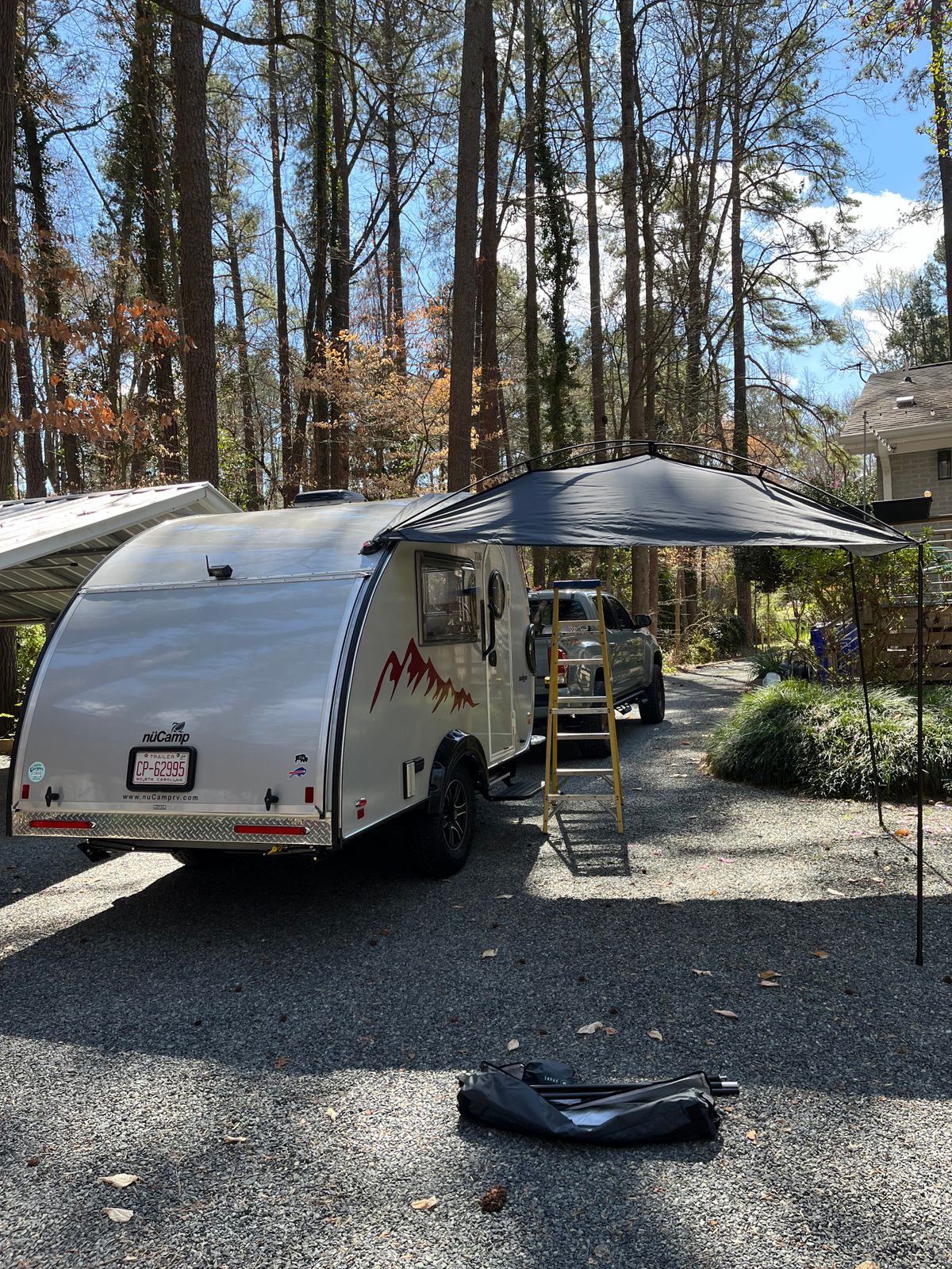 MoonShade | Portable vehicle awning | Moon Fabrications
