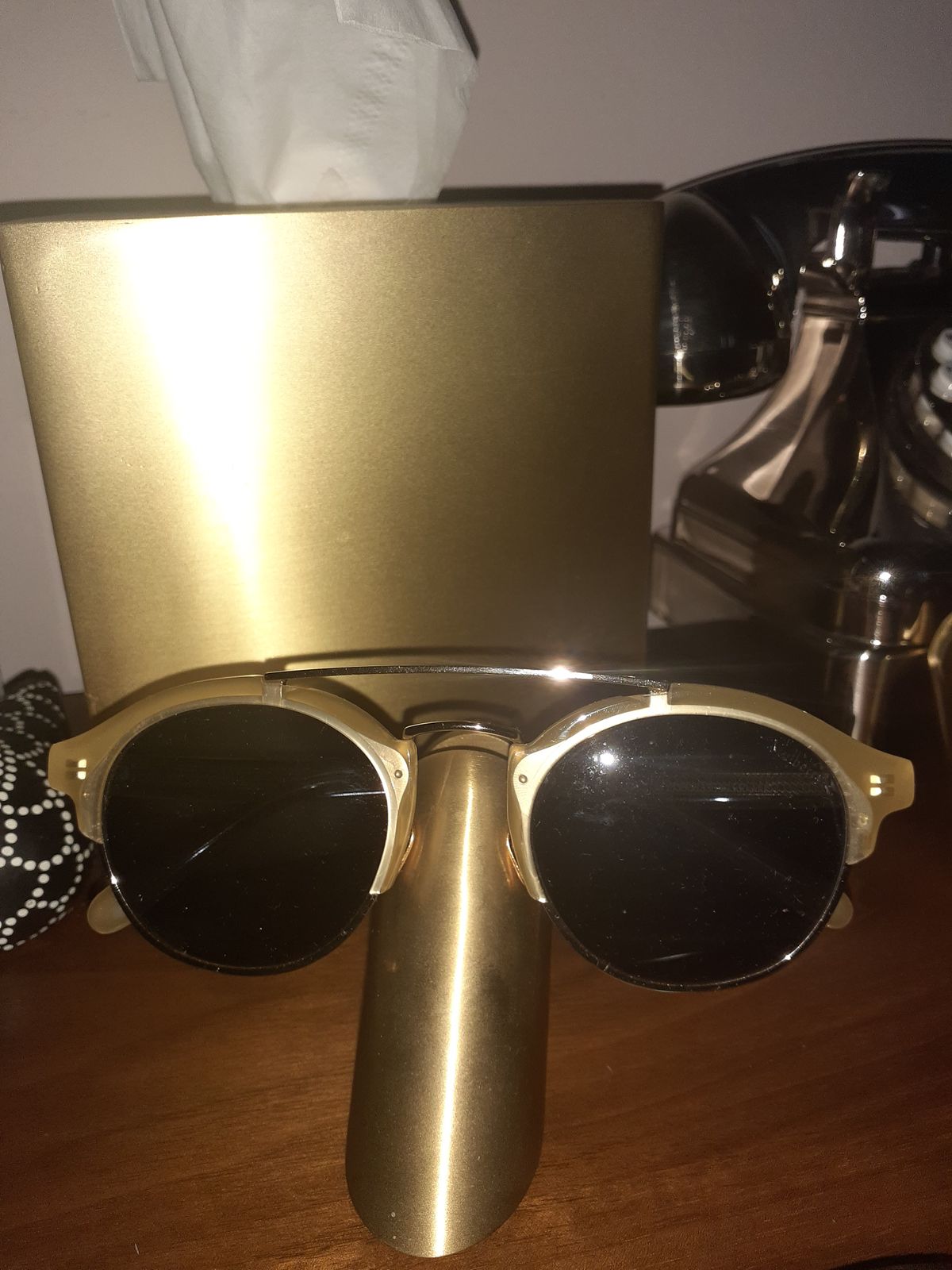 Eyewear Stand – Craighill