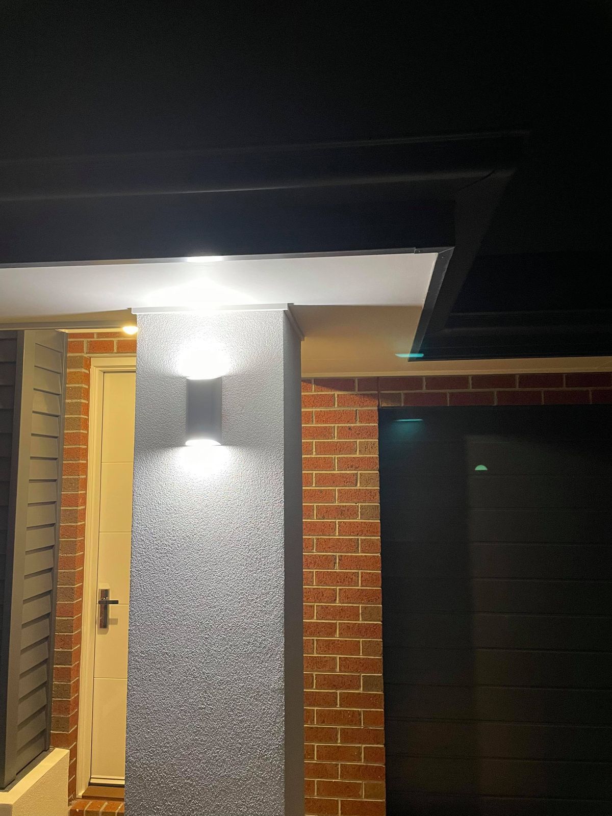 Bloc Ex8 Outdoor LED Up/Down Wall Light CCT 8w (Black/Silver) Telbix L ...