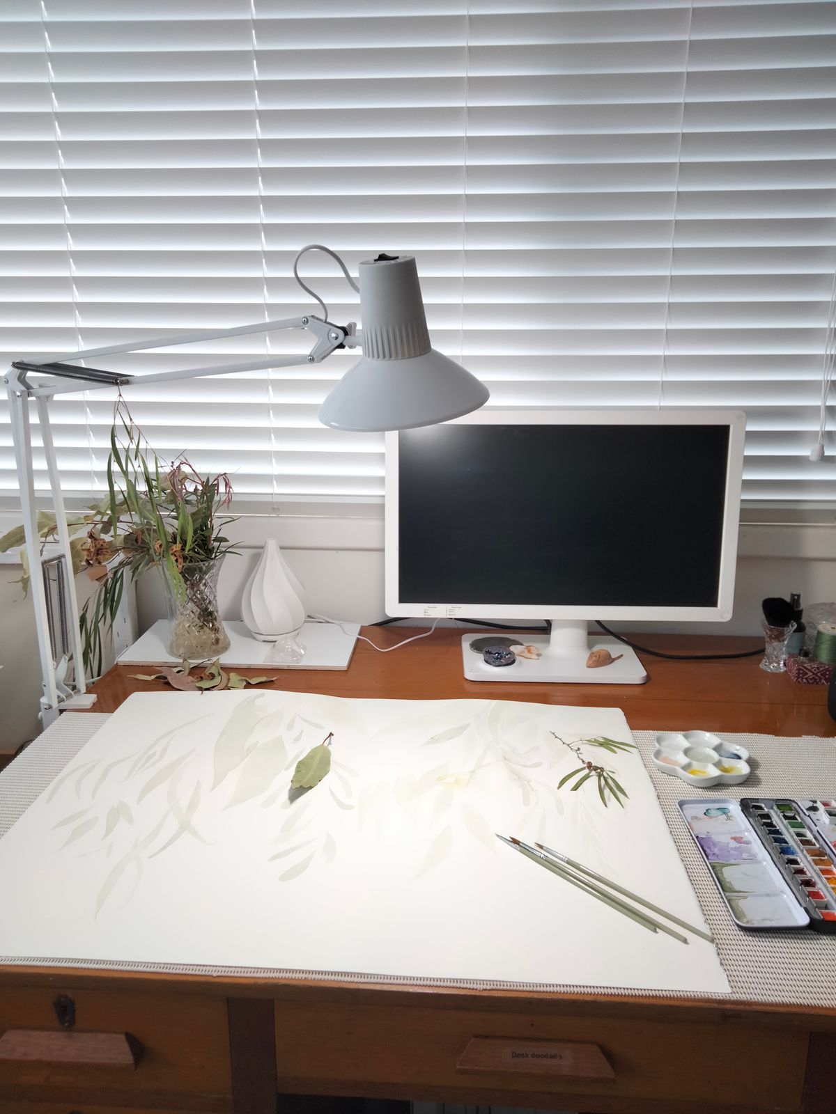 Large Equipoise Lamp Light B22 Black or White Superlux Lighting - LSB ...