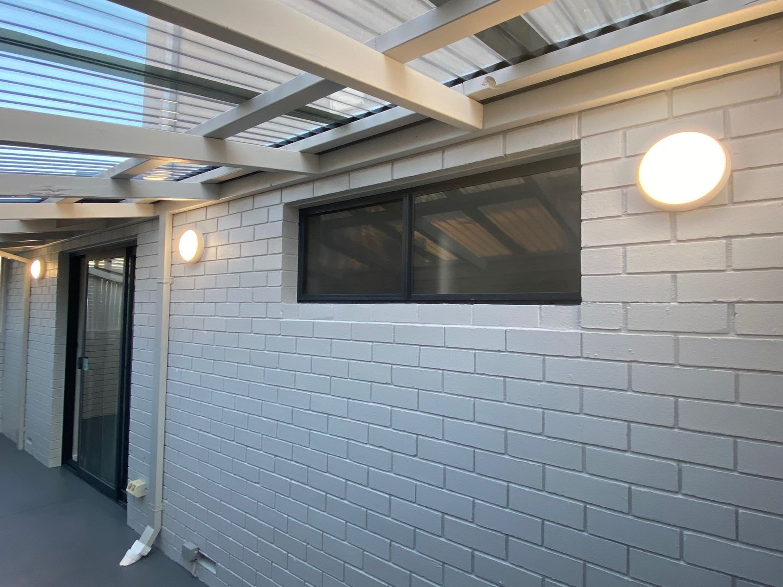 Fletcher LED Bunker Light 10w in Oval/Round (Optional: PIR Sensor ...