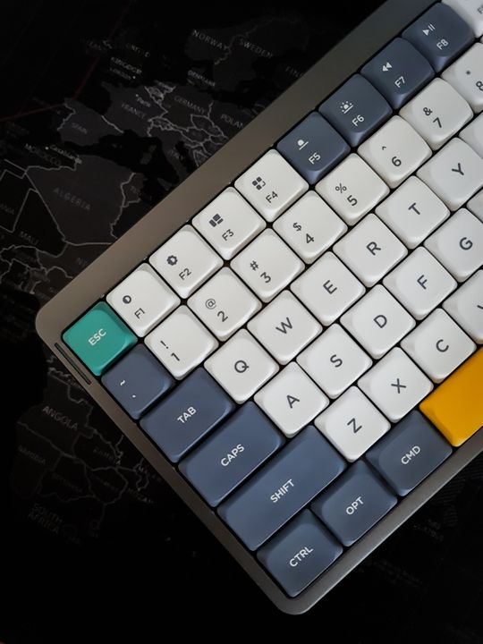 Air75 Wireless Mechanical Keyboard