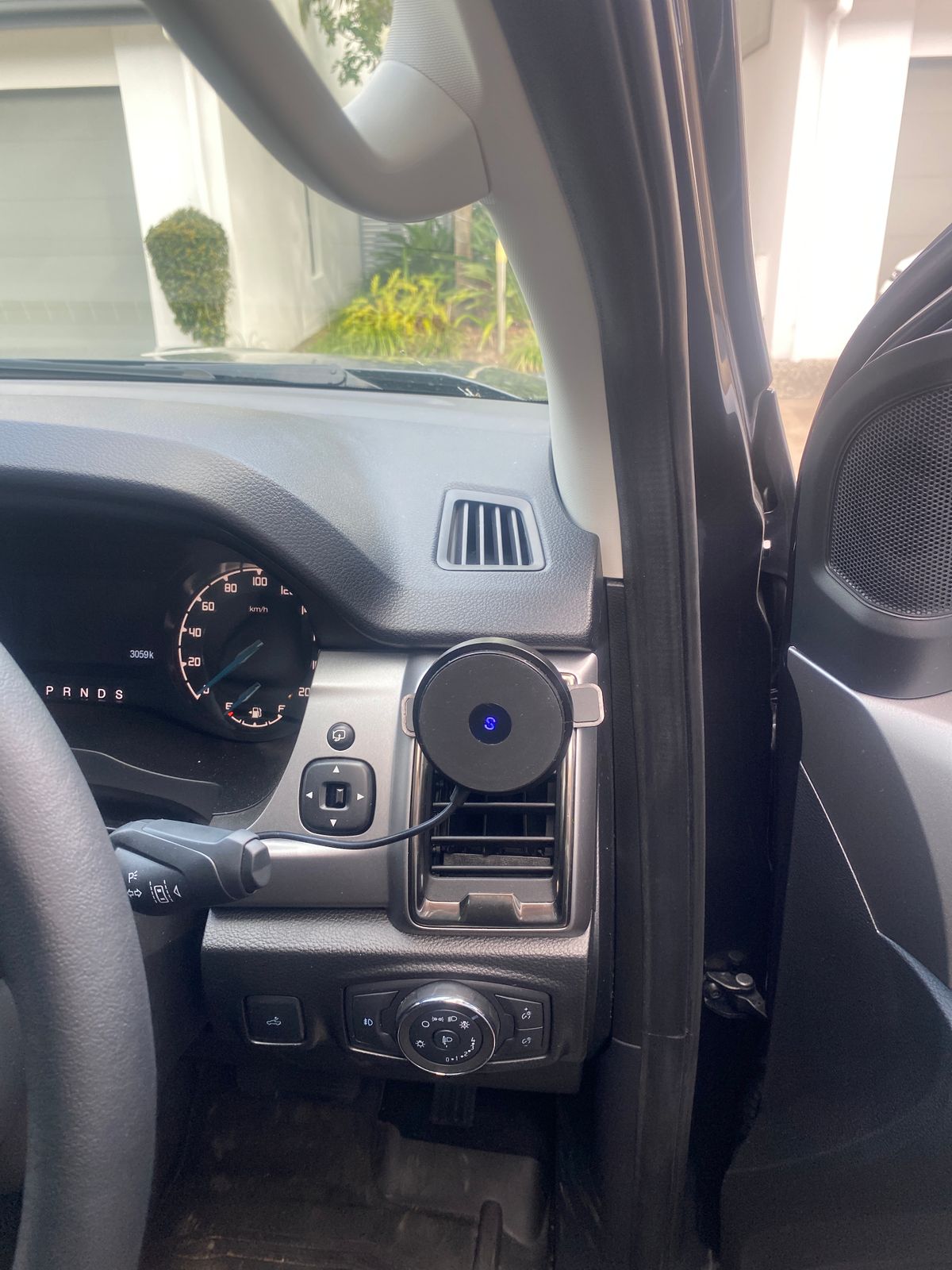 SnapMount 3 | 15W Fast Wireless Car Mount | MagSafe Compatible ...