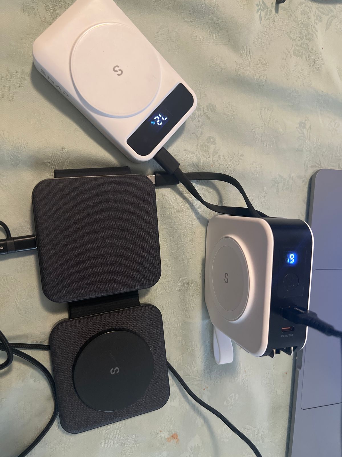 PowerPack Universal - 5 in 1 Travel Power Bank