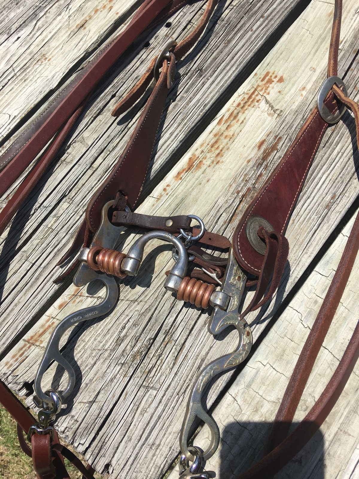 Open user-uploaded photo and review in a modal