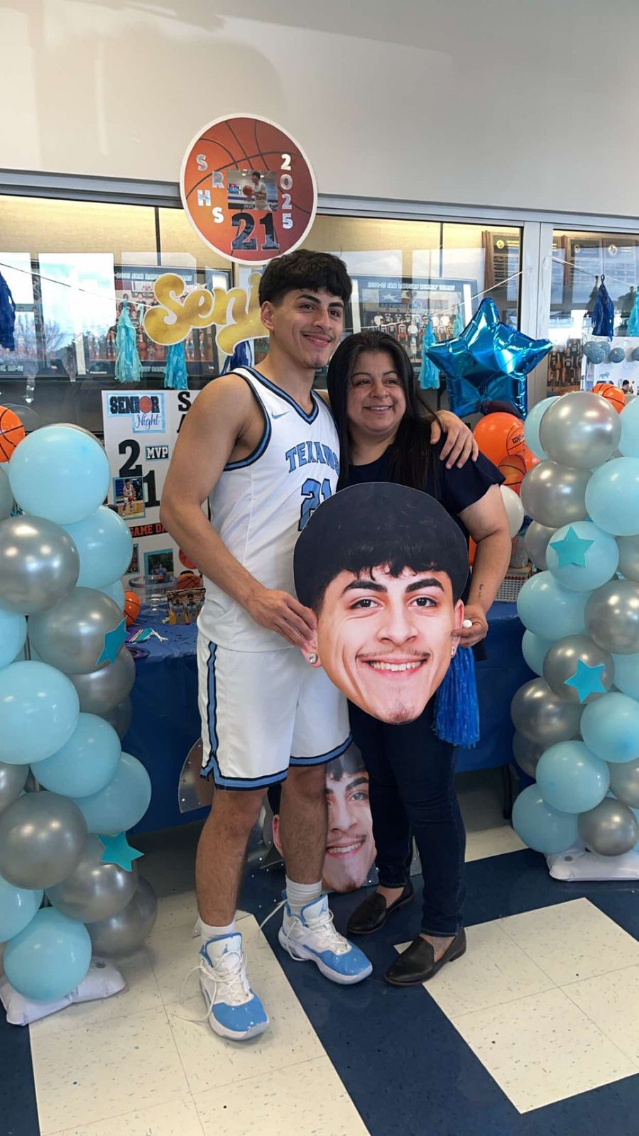 Custom - Big Head - Cardstock Cutout – Fathead