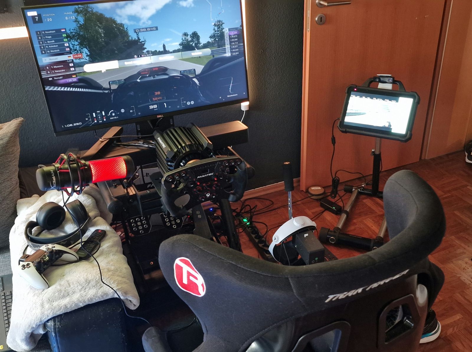 TR8 Pro Racing Simulator – Trak Racer