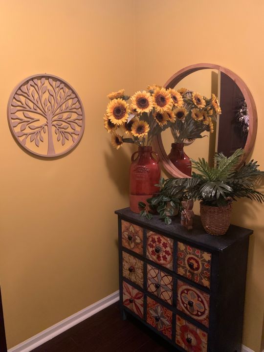 Golden Hour | Yellow Paint | Clare