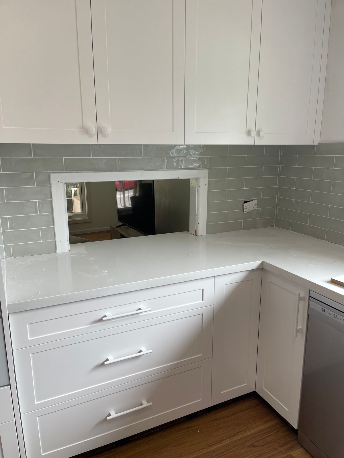 Newport Gloss Mini Subway Baby Pink Tile | TileCloud