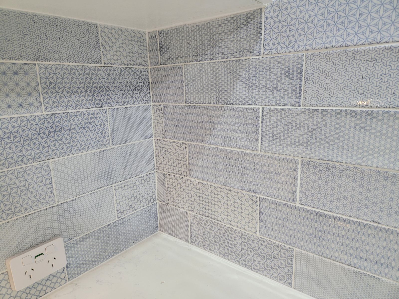 Lennox Head Gloss Blue Pattern Tile | TileCloud