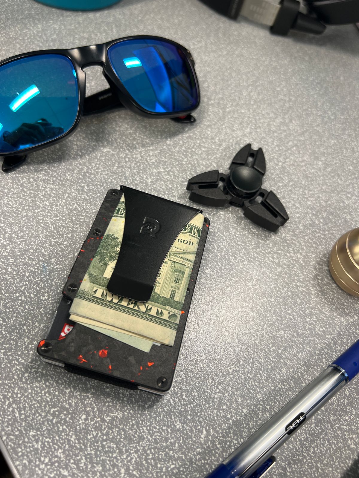 Carbon Fiber Wallet — Forged Carbon Or 3K Weave // The Ridge