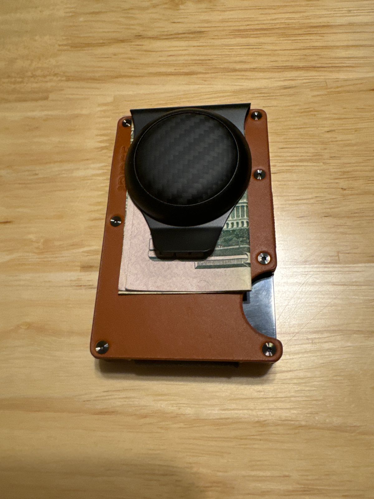 Ridge AirTag Accessory - Carbon AirTag Money Clip