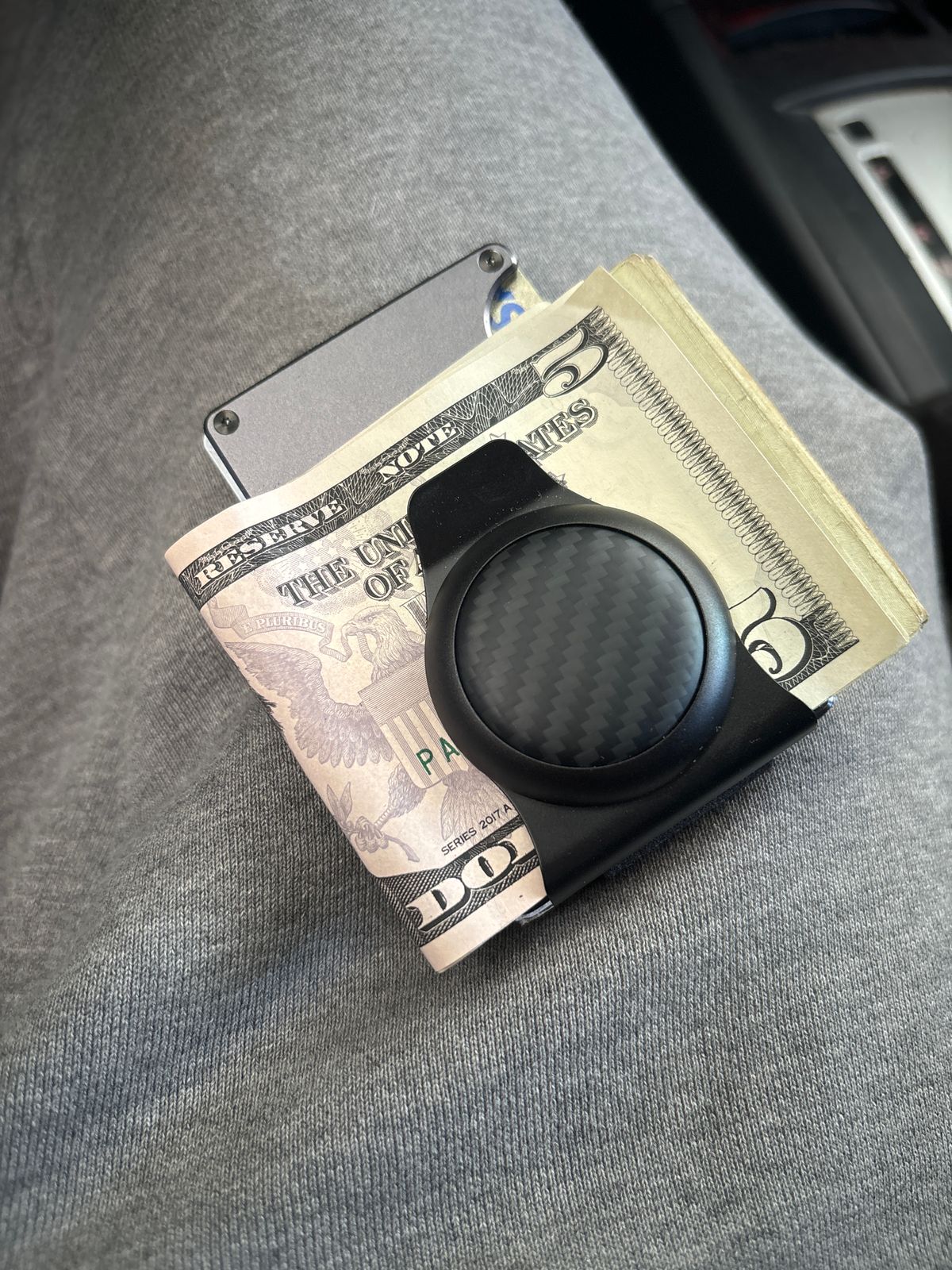 Carbon AirTag Money Clip - Carbon Fiber 3k - Ridge