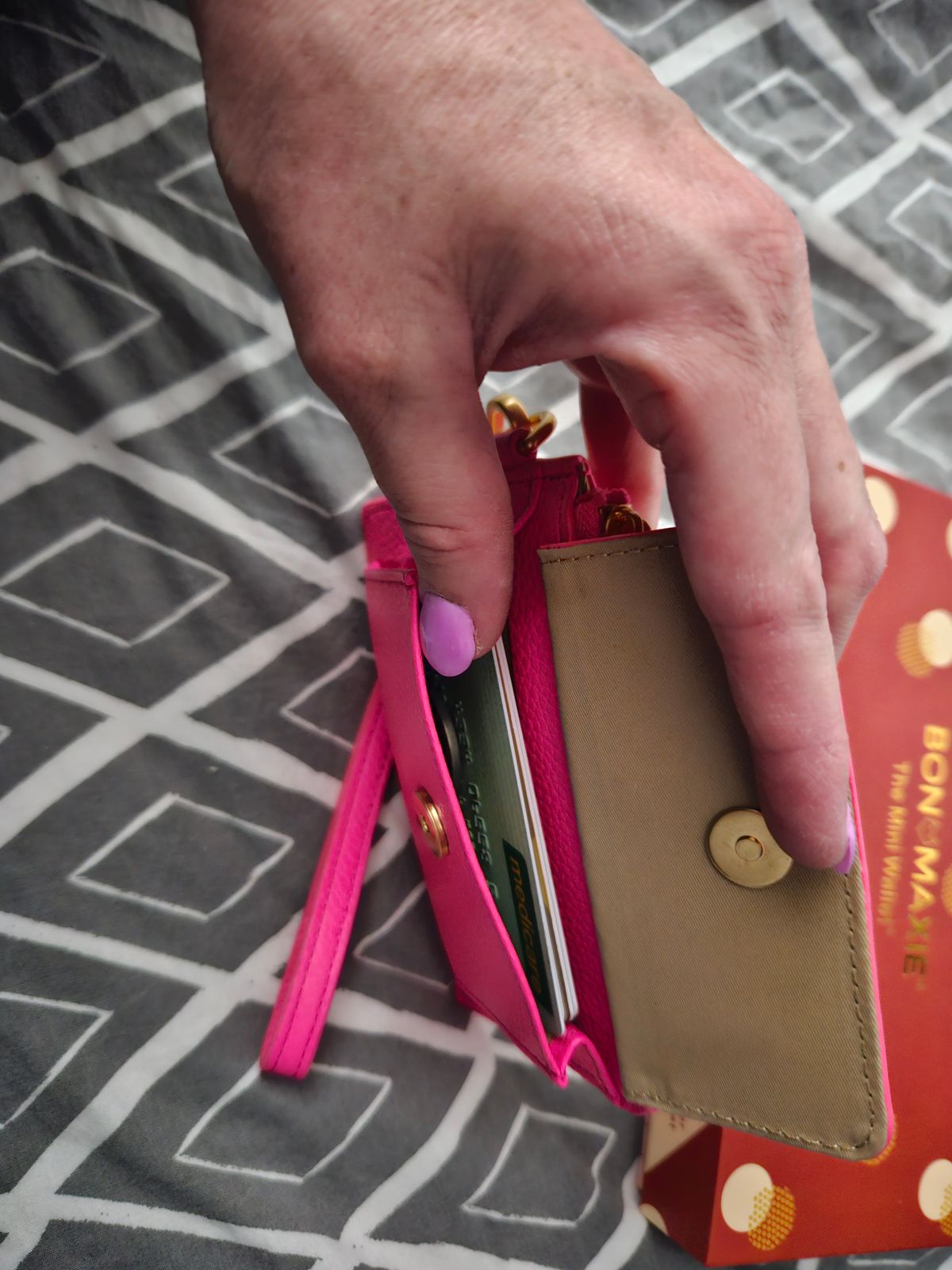 Leather Mini Wallet, Black, Small Zip Compact Slim Wallet | BON MAXIE