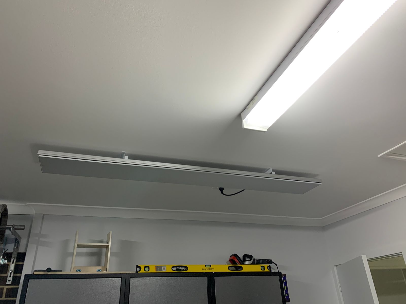 Heatstrip THS-A Series Indoor Electric Radiant Strip Heaters in 800w/1 ...