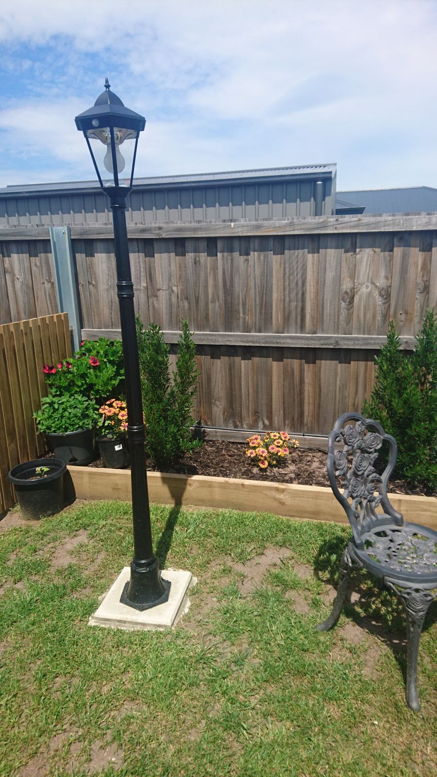 Single Head LED Post Light w/ Motion Sensor 4w in Black (Curved/Straig ...