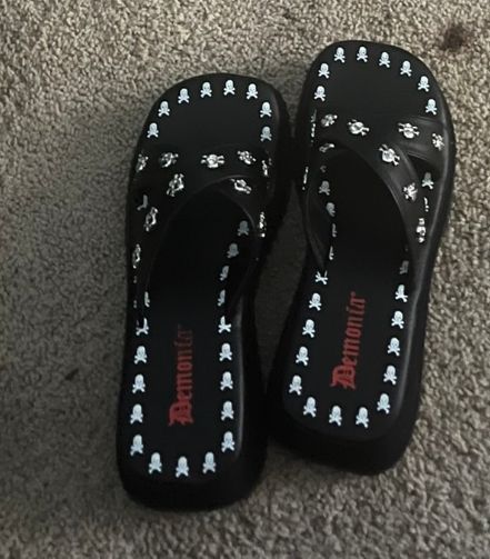 DEMONIA "Flip-05" Sandals - Black Vegan Leather – Demonia Cult