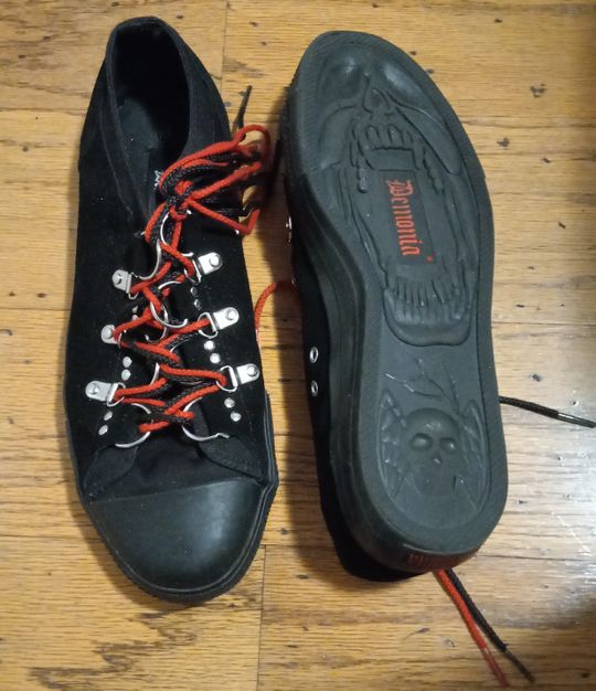 Demonia Deviant-05 Sneakers - Black Canvas-Suede – Demonia Cult