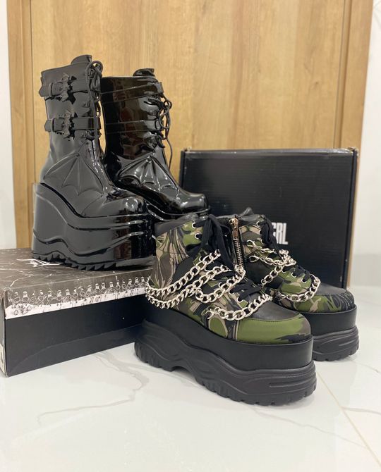 DEMONIA "Wave-150" Boots - Black Patent – Demonia Cult