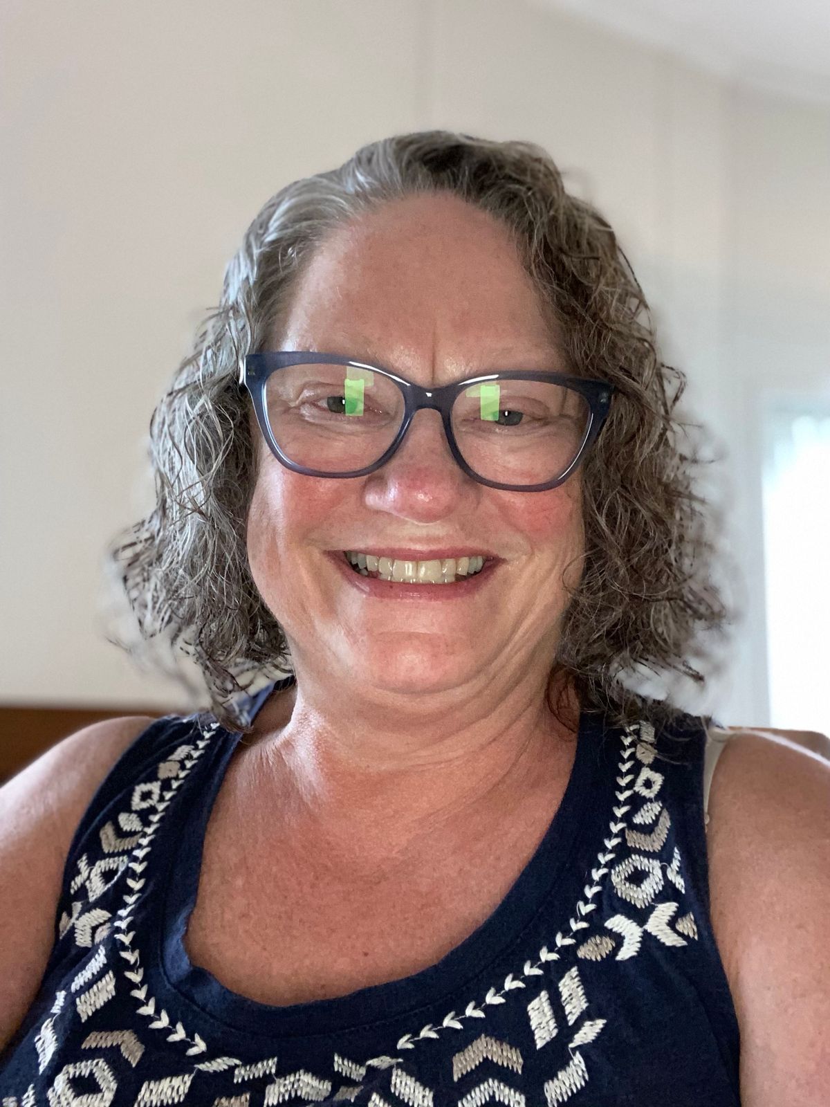 iPad Blue Light Blocking Screen Protector – EyeJust