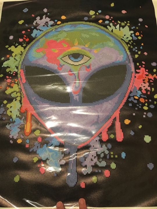 Splatter Alien – Diamond Art Club