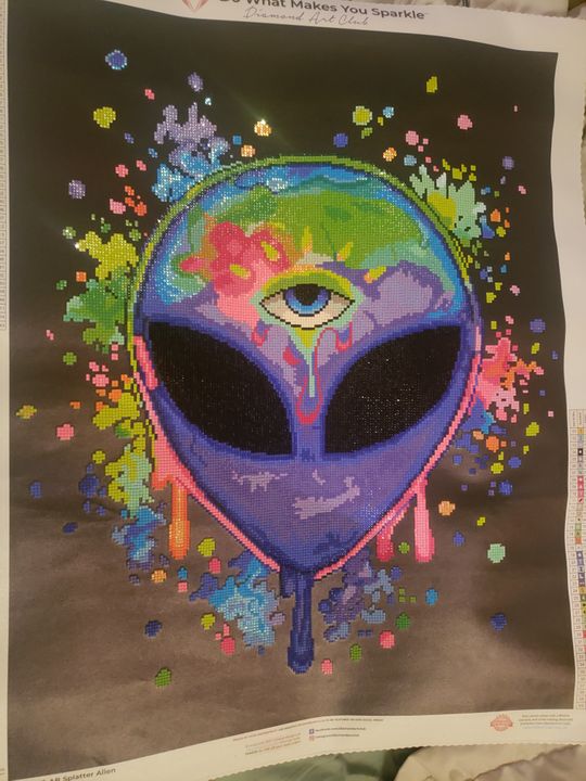 Splatter Alien – Diamond Art Club