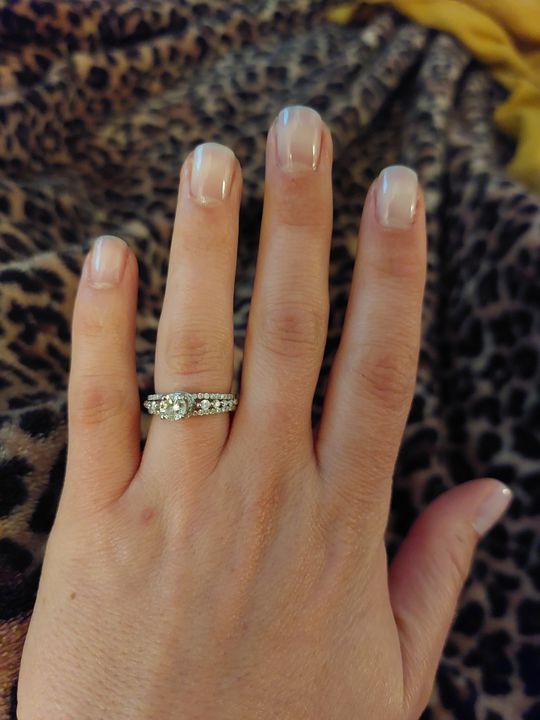 Illuminating Nail Concealer | Nail Care | LONDONTOWN