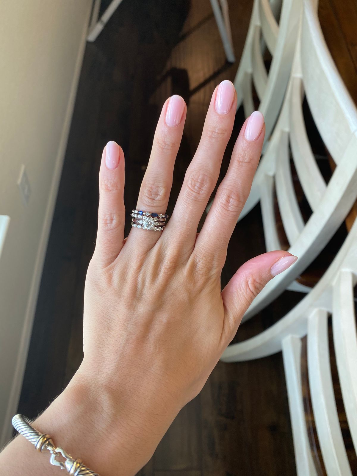 Invisible Crown | Pink Nail Polish | LONDONTOWN lakur