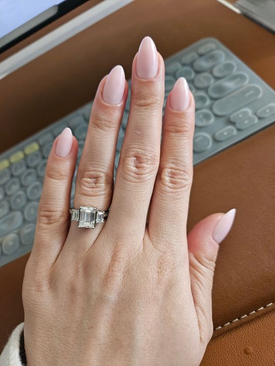 Multi Award-Winning Reusable Pop-On Manicures® in Delicate Pink Short ...