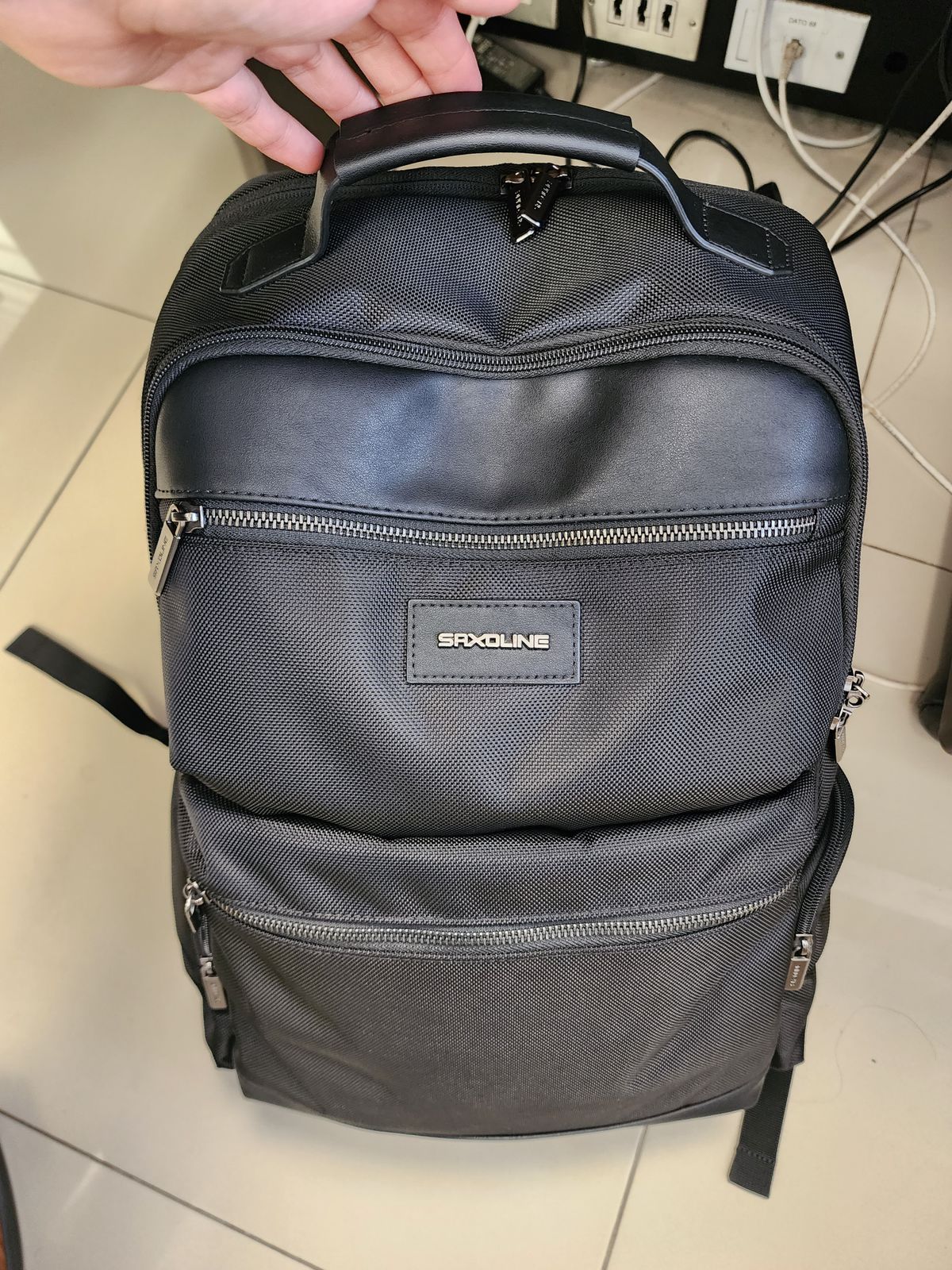 Mochila para notebook Ventura negro 17" – Saxoline Chile